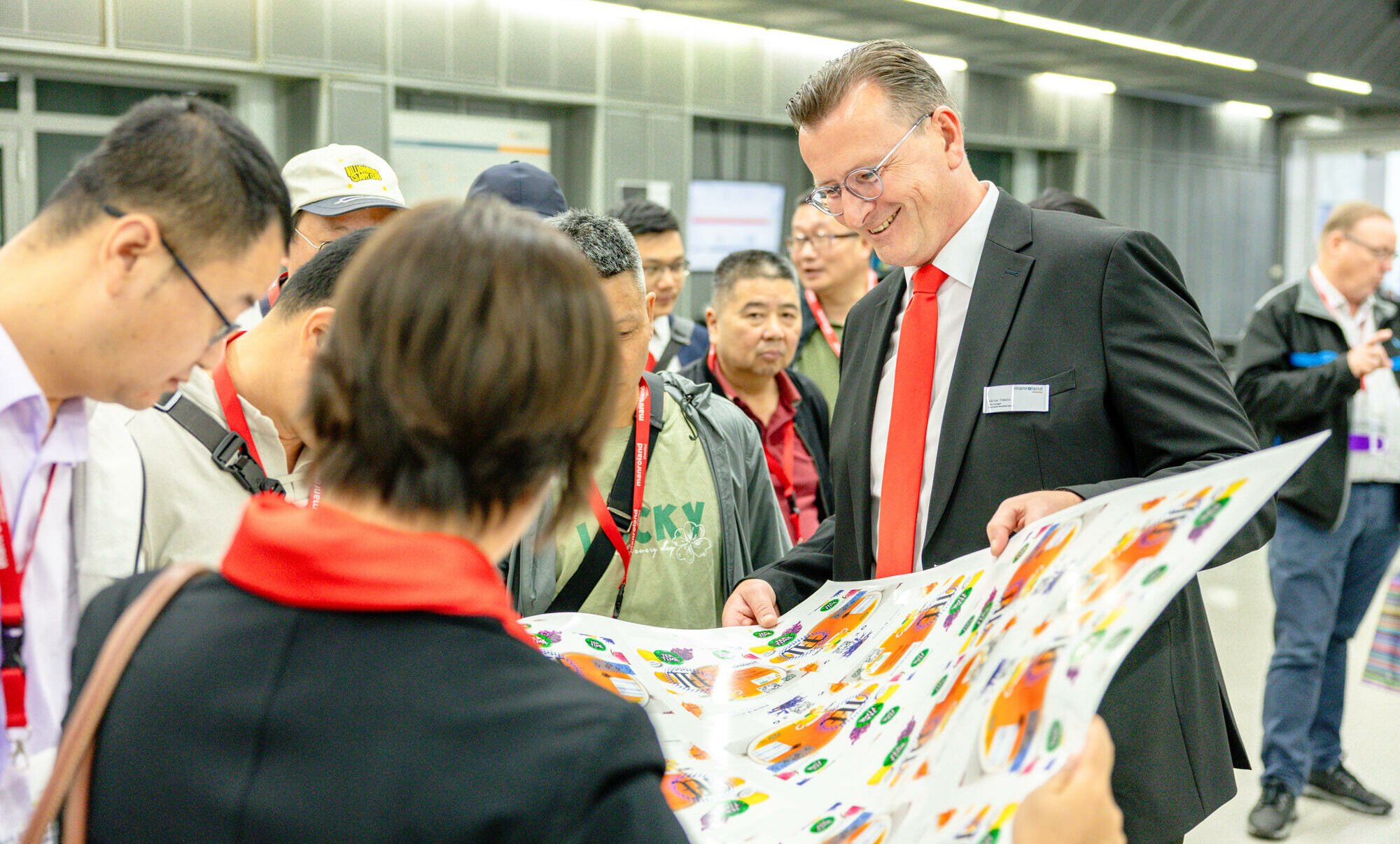 Around 1,000 delegates attend open-house during drupa - Manroland